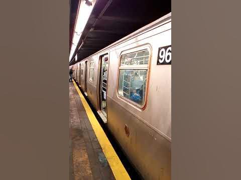 Coney Island Bound R160A G train entering and leaving 15th Street Prospect Park - YouTube