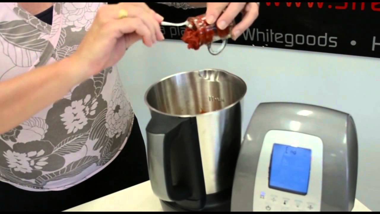 Cooking lamb curry in the ThermoPro - YouTube