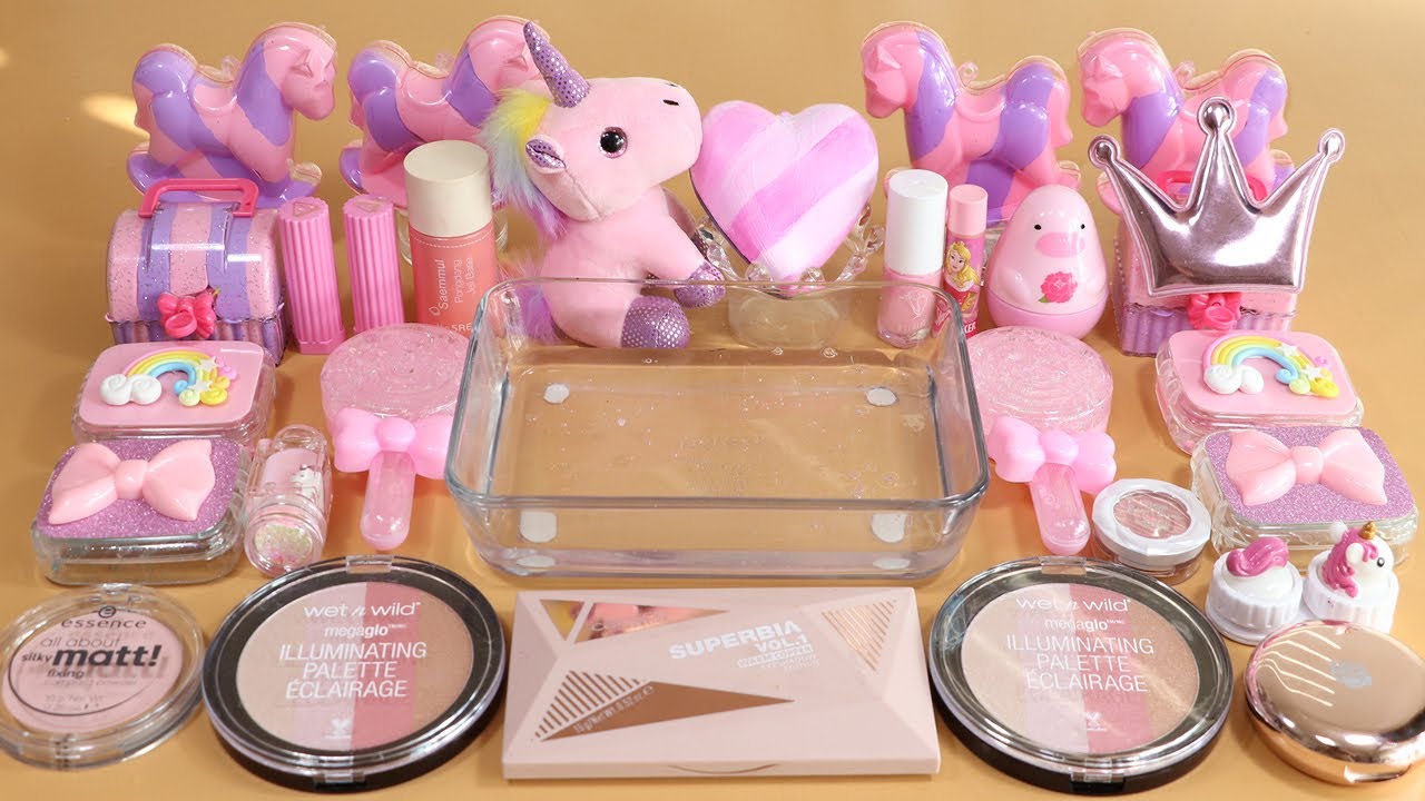 Mixing'Unicorn Pink'Eyeshadow,Makeup and glitter Into Slime!Satisfying ...
