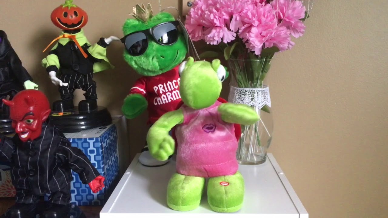 (Gemmy) Valentine Turtle Dancers / Groovy Love Turtles - Funky Town ...