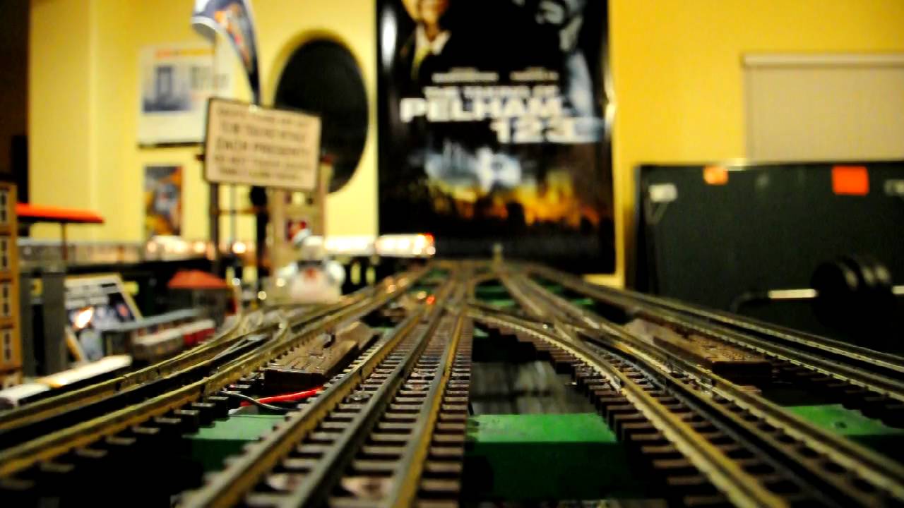 MTH MTA NYC Subway R12 / R40 Subway Sets - YouTube