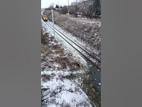 Wjazd EP07-442 z TLK 54102 Flisak do Łęczycy - YouTube