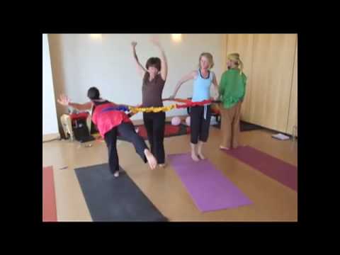 Rainbow Kids Yoga! - YouTube