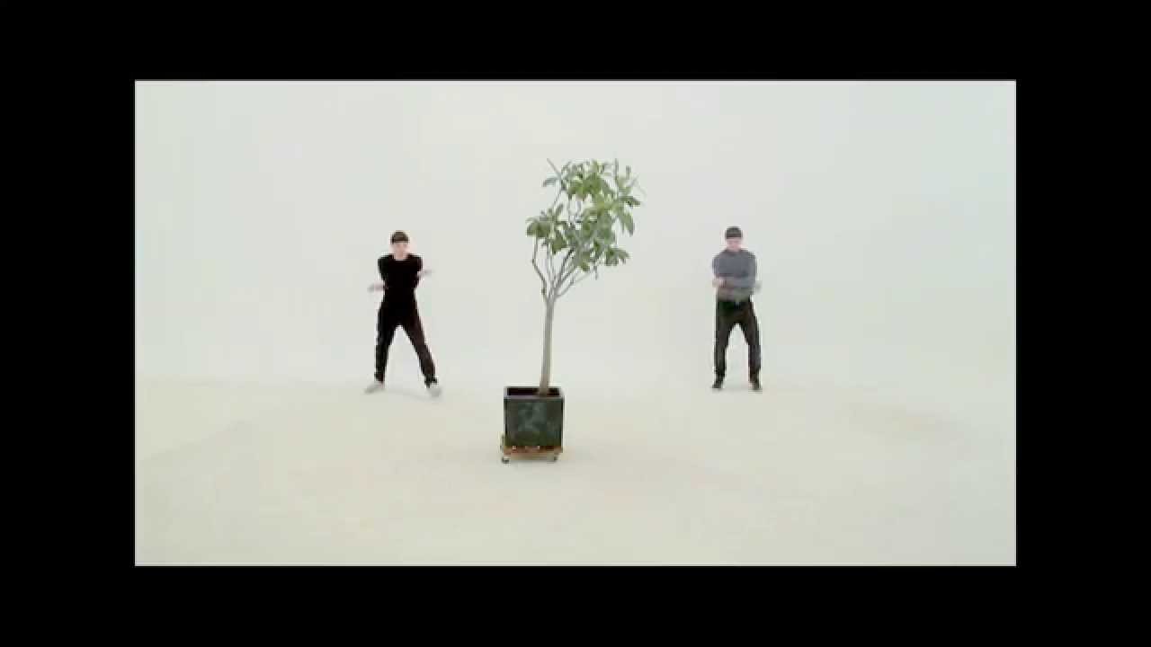 Danza Bionica / Bionic Dance ( Dancing with trees ) - YouTube