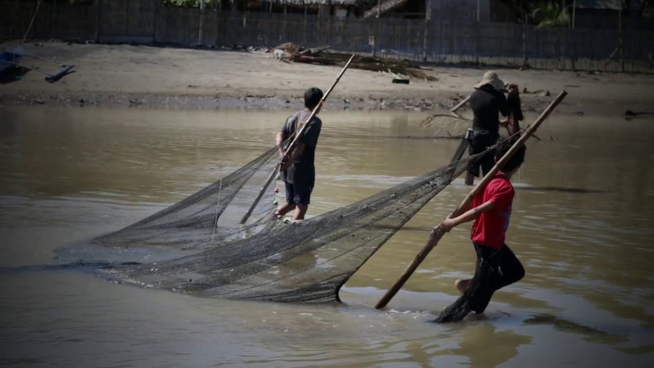 Pukot fishing - YouTube