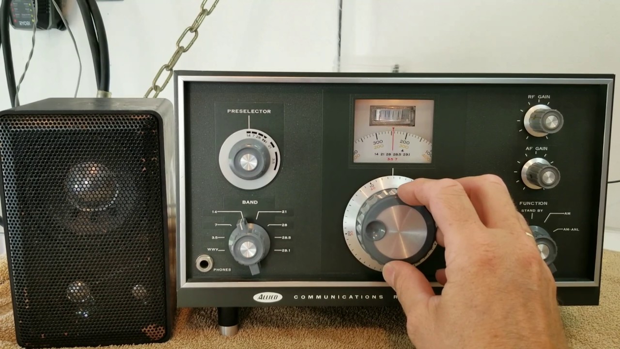 Allied Radio A-2516 - YouTube