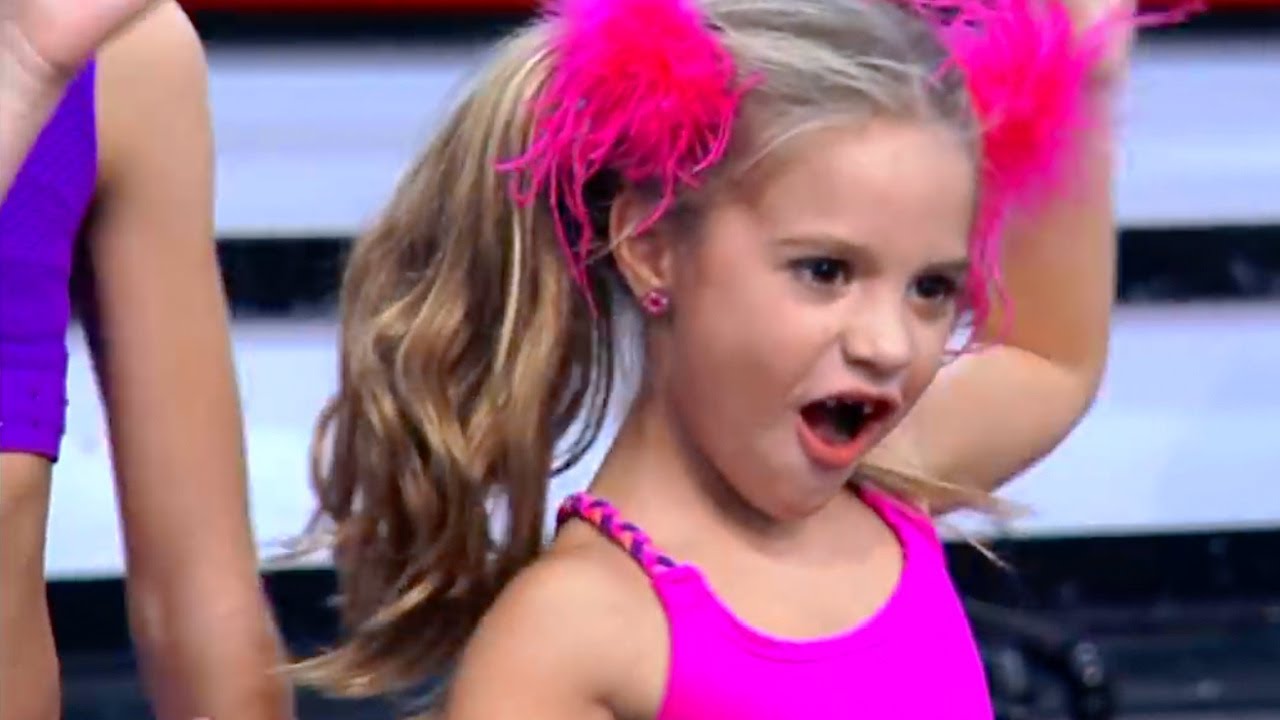 Dance Moms-"MACKENZIE IS NOT PUTTING A RAT IN HER HAIR, AND WHAT'S A ...