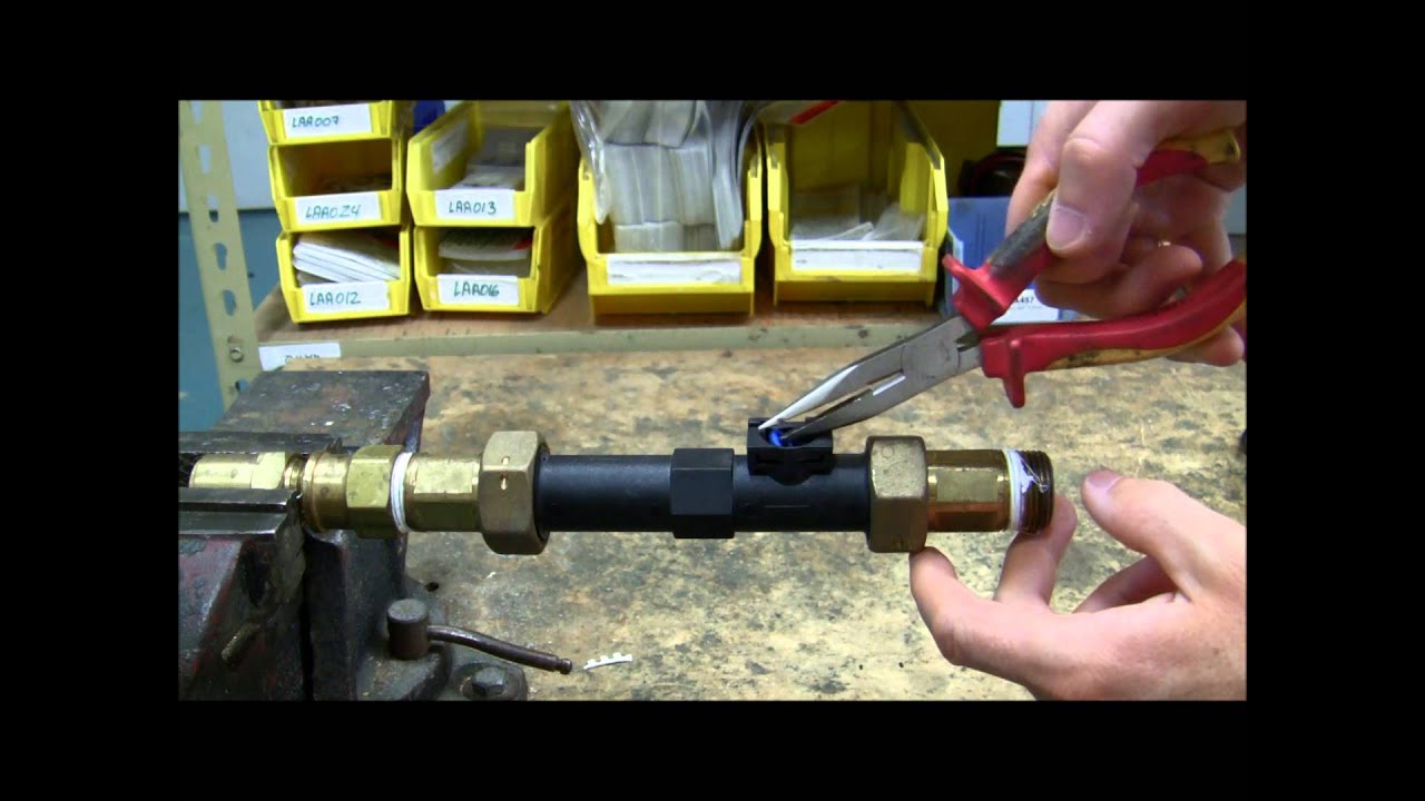 Enerworks Solar Heating - Grundfos VFS Sensor Replacement - YouTube