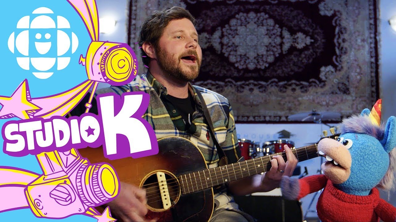 Gary Sings a Punk Rock Version of B-I-N-G-O with Dan Mangan | CBC Kids ...