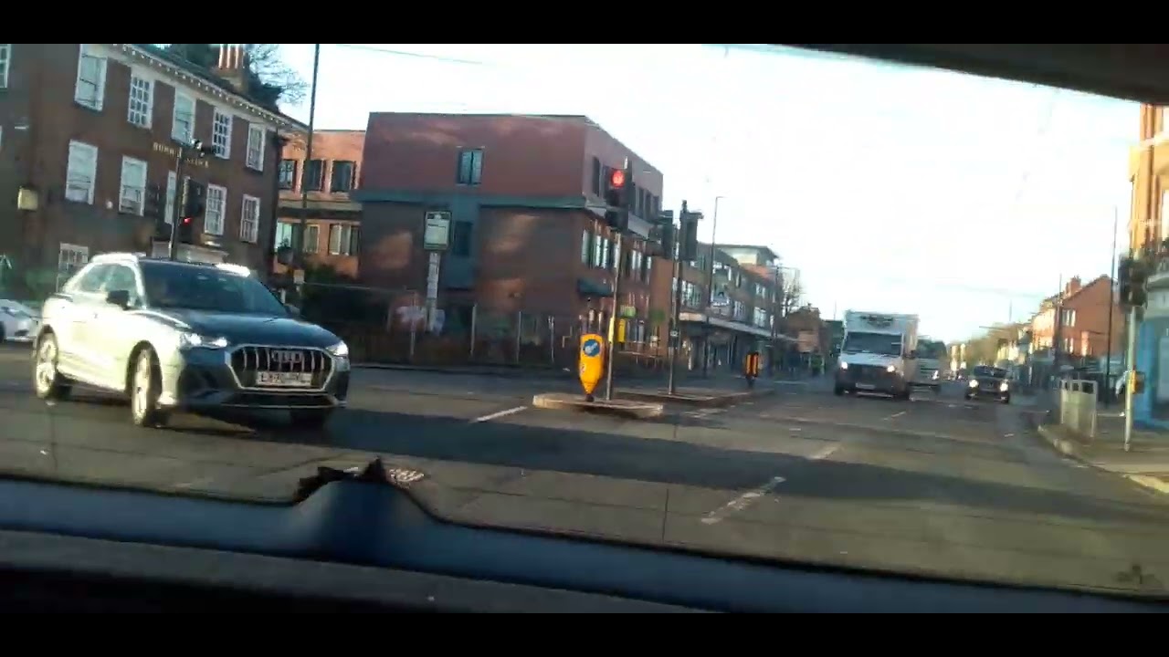 PEEK Telent LED Traffic Lights and Mellor LED Traffic Lights in Mitcham ...