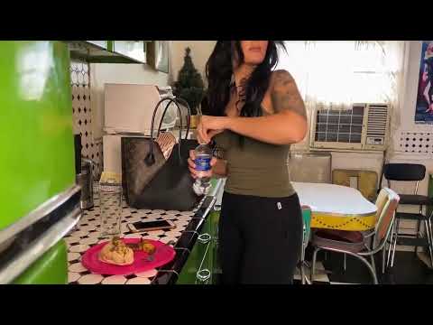 Giantess Mila Babysitter
