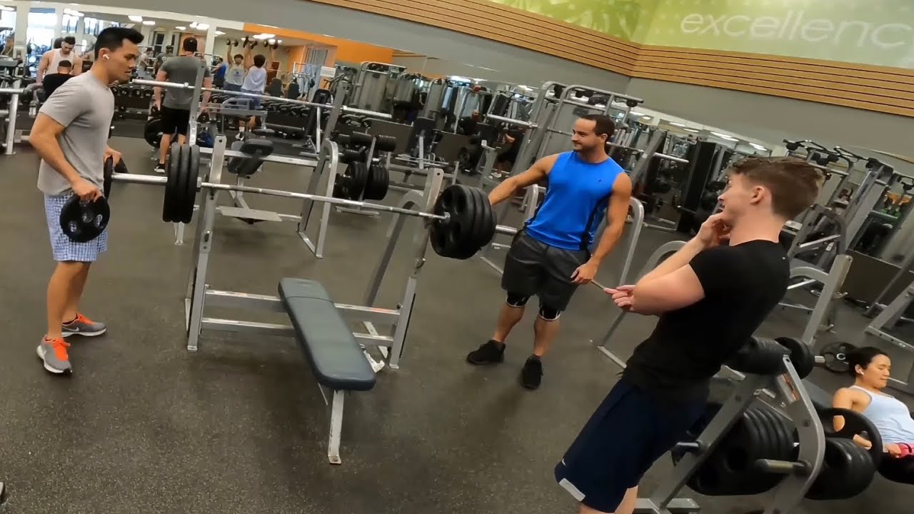 DIALOGUE for This GUY has some DENSE ol MUSCLES man - 365lb/165kg bench ...