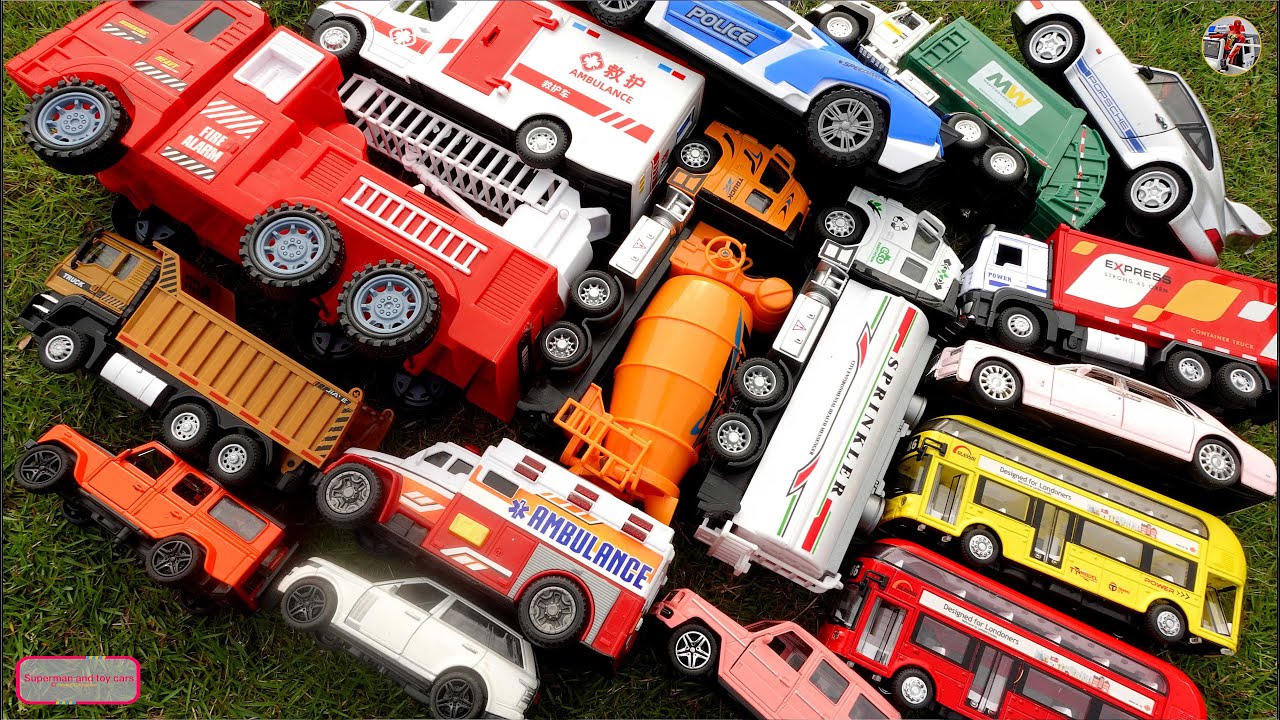 Box Full Of Model Cars: Mazda Mx5, Koenigesgg Jesko,Lamborghini Scv12 ...