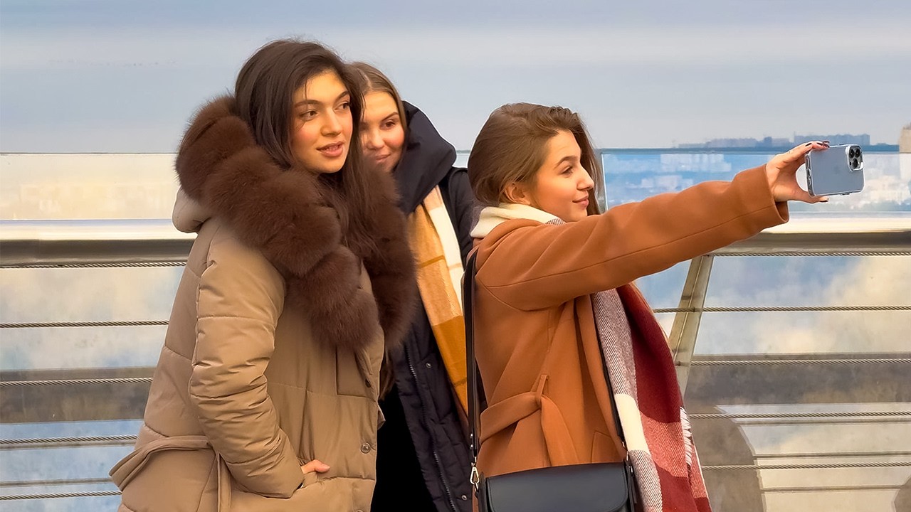 🇺🇦 KYIV UKRAINE DAILY LIFE VIEW [ 4k Scenes ] - YouTube