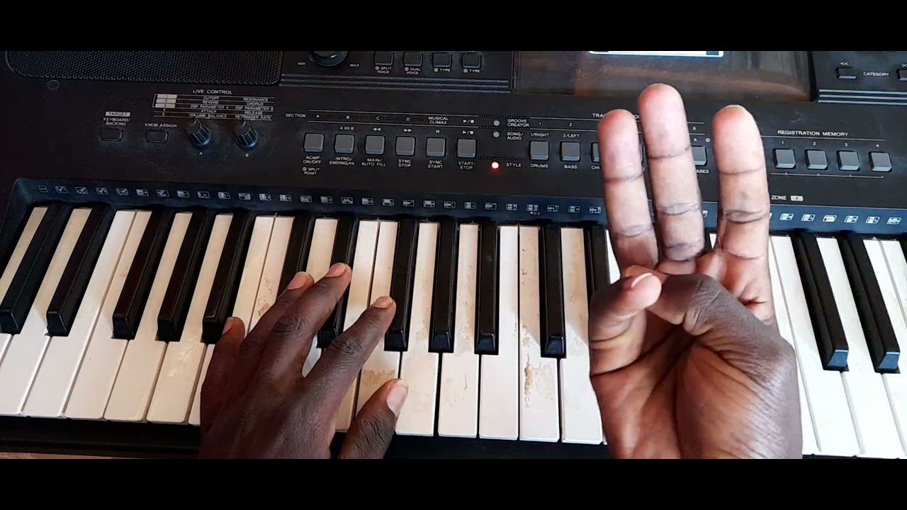 where to use 2 or 3 keys when playing your keyboard on F # - YouTube