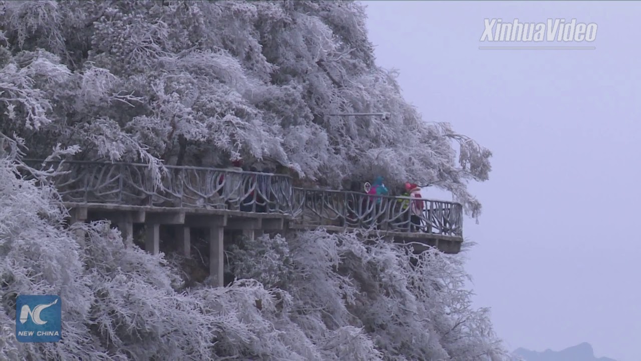 Snow fairyland in UNESCO World Heritage Site Zhangjiajie - YouTube