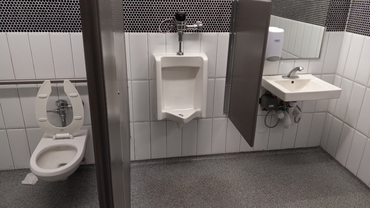 Meijer Men's Restroom - YouTube