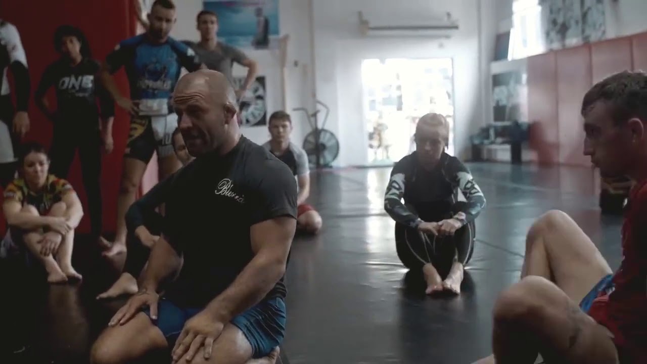 Submission Grappling specialist Eric Uresk - YouTube