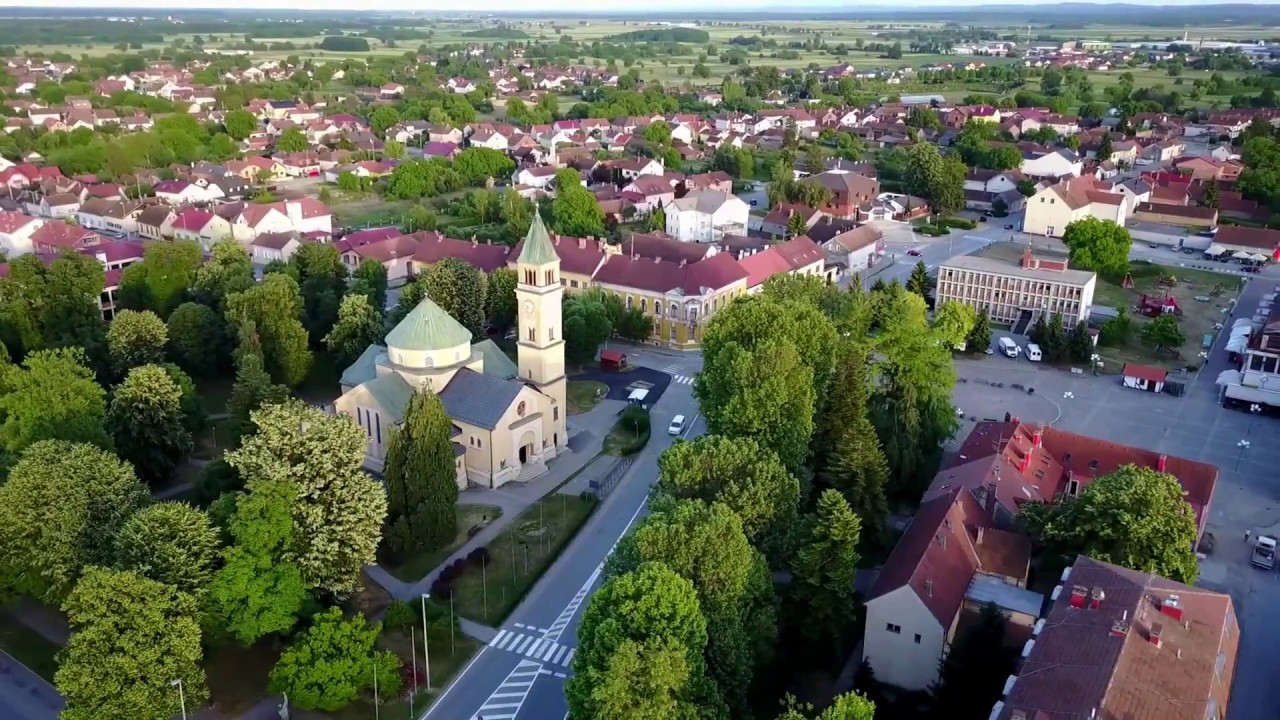 DURDEVAC - vista aérea de una pequeña ciudad histórica en Croacia - YouTube