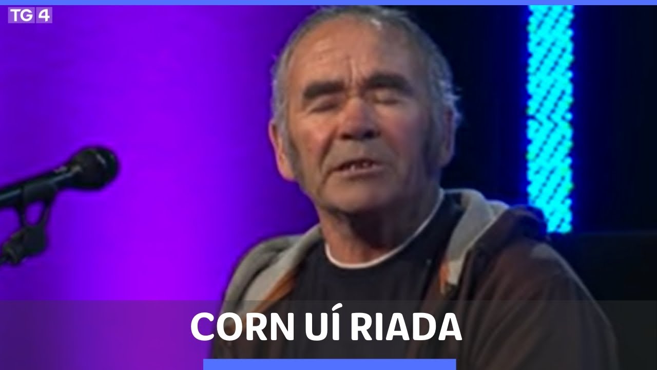 Stiofán Ó Cualáin - Cailleach an Airgid | Corn Uí Riada 2013 | Sean-Nós ...