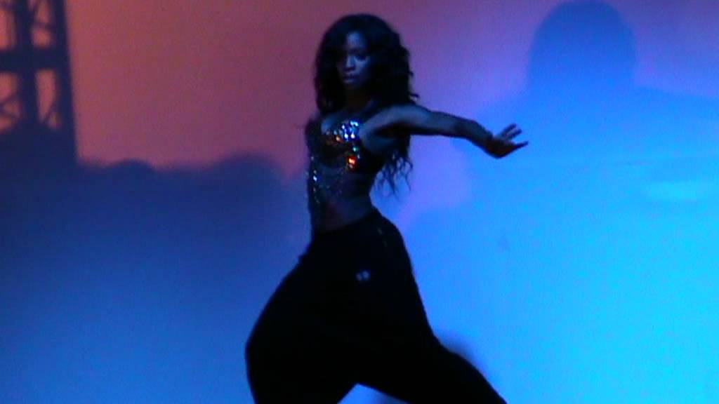 Yanet Fuentes Torres performance (Salsa + Reaggaeton) @ Rostov Salsa ...