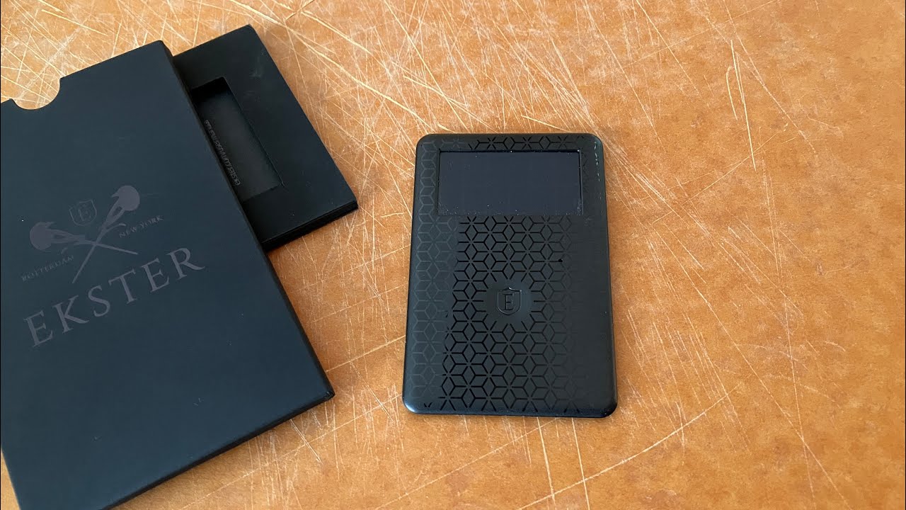 Ekster Tracker Card | Tracking a Lost Wallet | Chipolo Tracker - YouTube