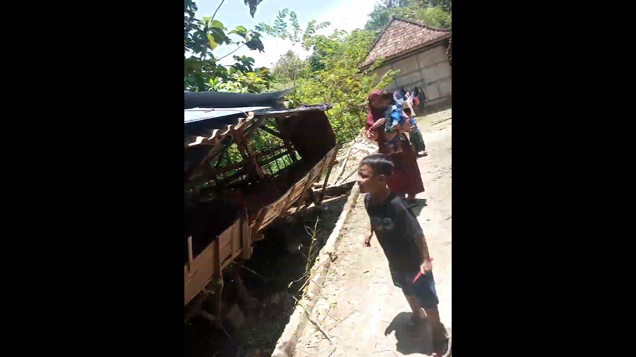 Ema MZ ngoni'iin Mai - YouTube