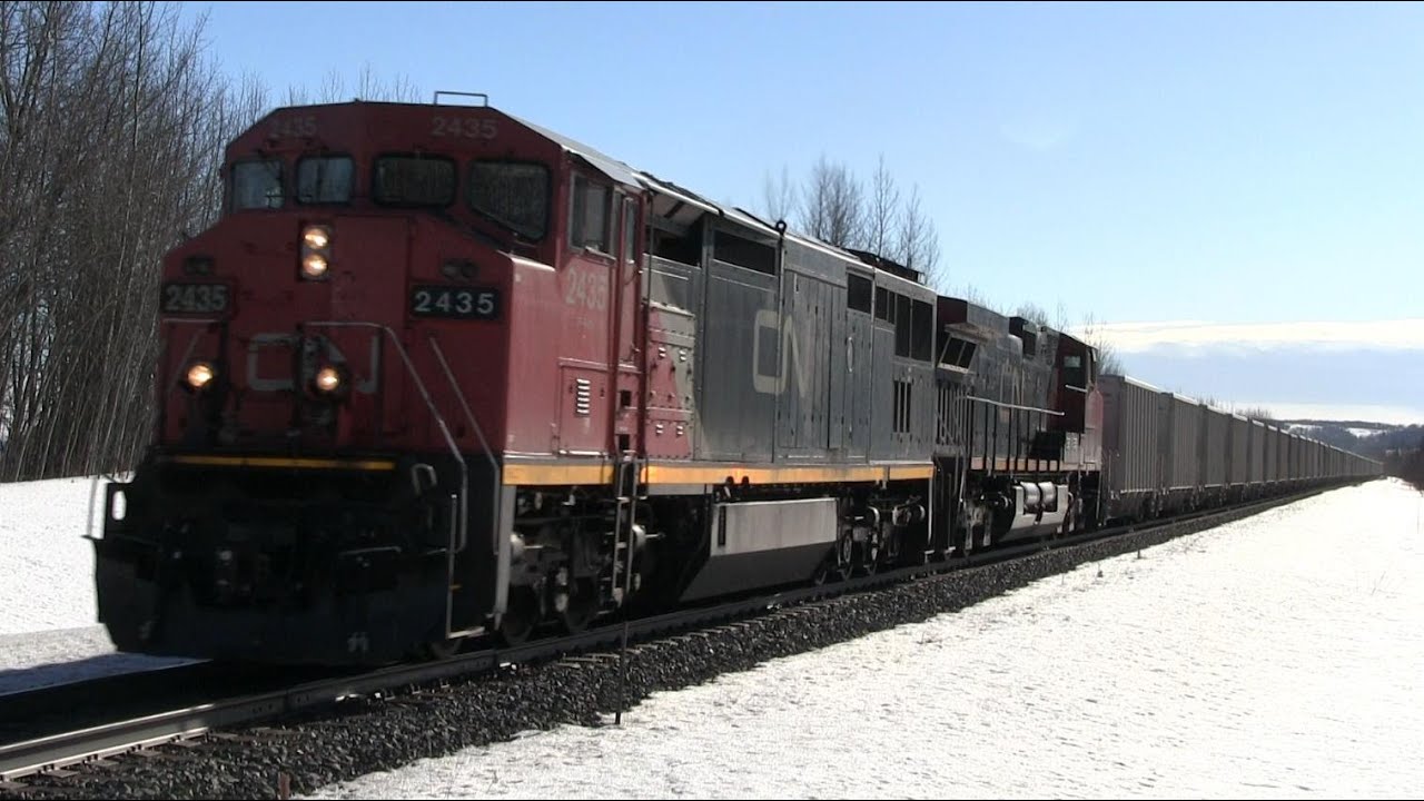 CN Train Spotting HD: CN 2435 & 2567 Leads CN 725 w/ K3L Shave & A ...