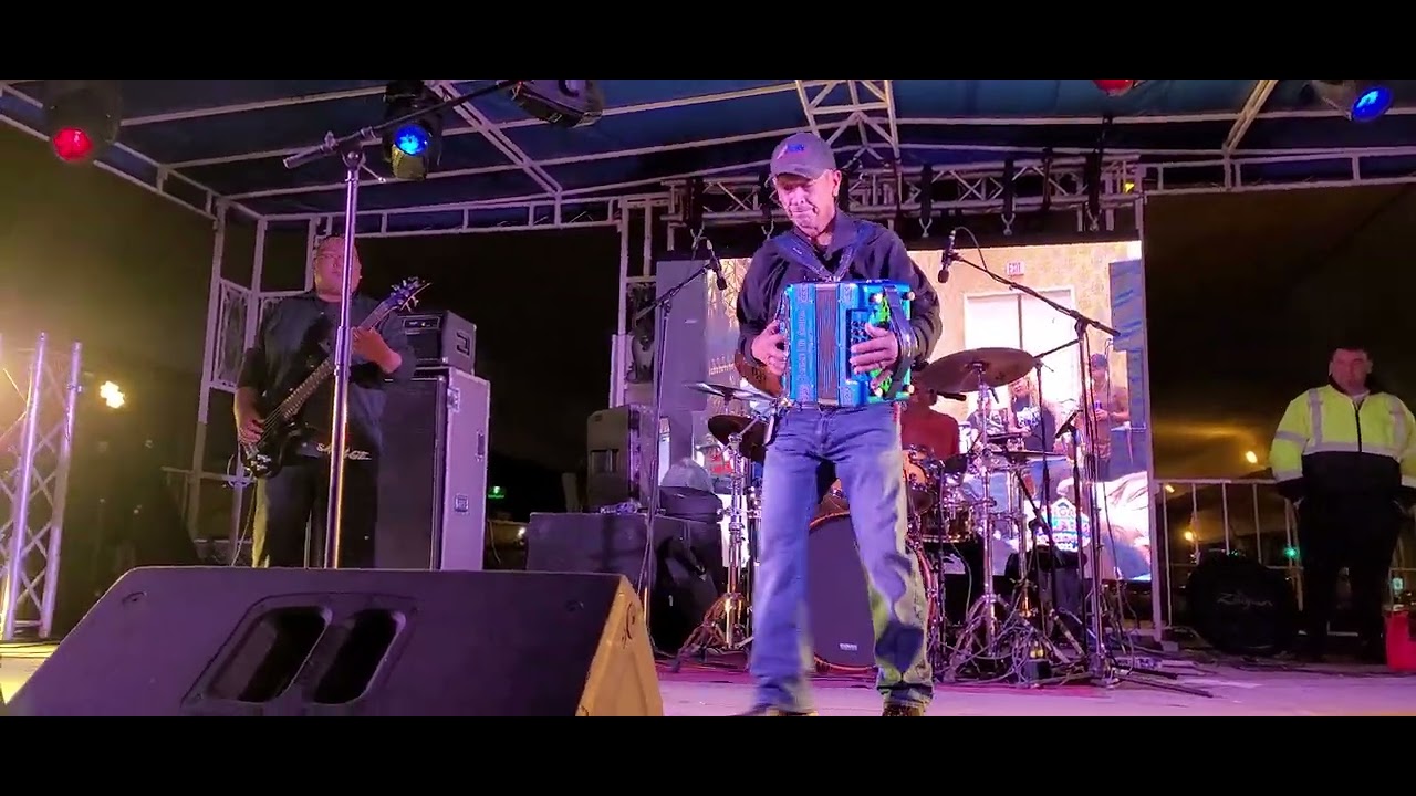 JDA Boys!! Jaime DeAnda's hot performance at Fan Fair 2023.. - YouTube