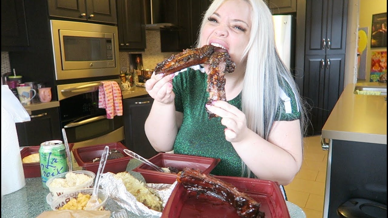 eating messy ribs (bbq mukbang) | have lunch with me - YouTube