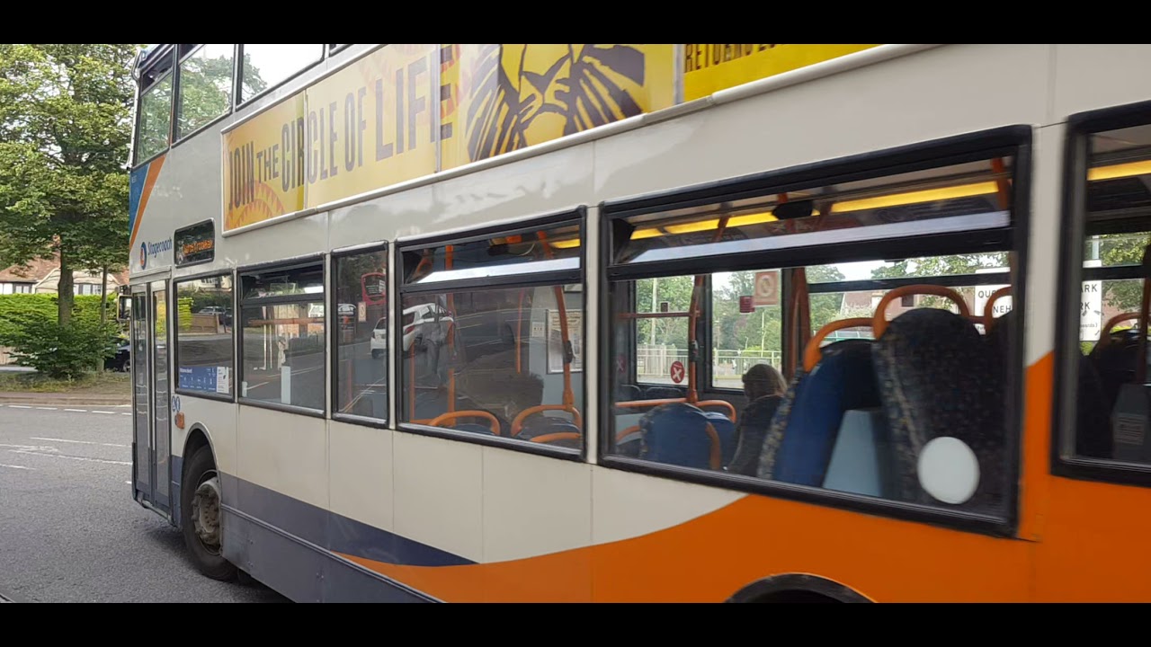 Here is the stagecoach bus 18387 on the number 10 in Farnborough - YouTube