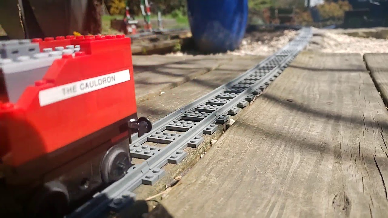 LEGO frosty the snowman train - YouTube