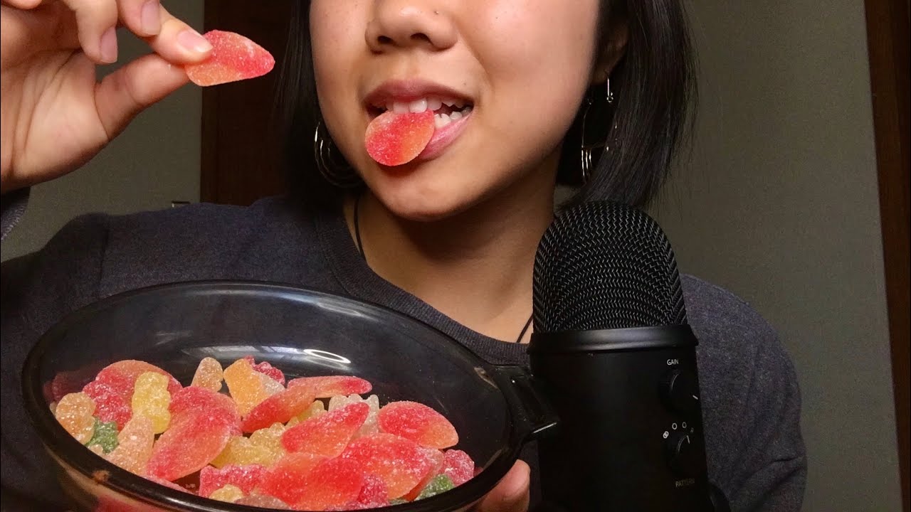 ASMR | FROZEN GUMMY CANDY EATING (mouth sounds~) - YouTube