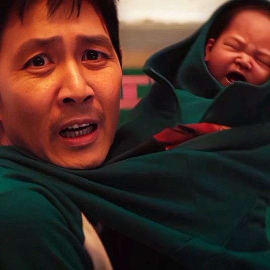 Gi-hun sacrificed himself to save the baby😔💔 || Squid game 3 || # ...