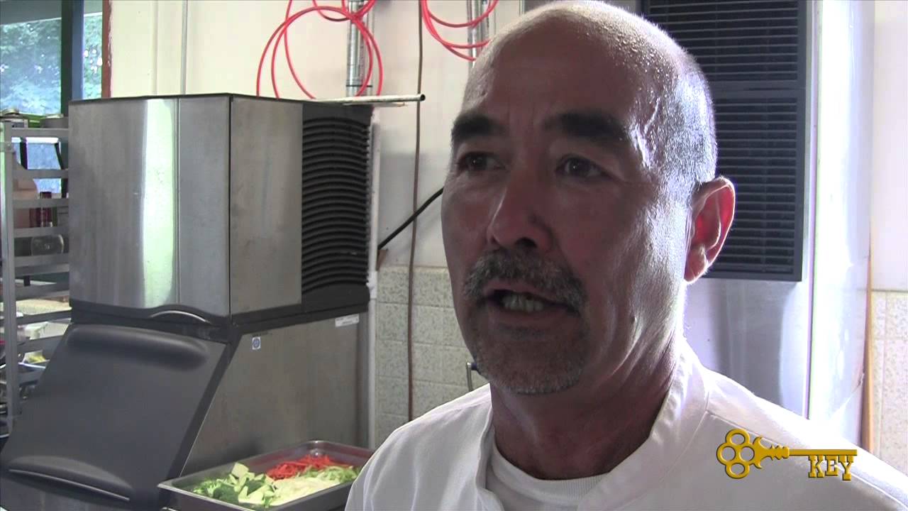 KEY Project: KEY's kitchen manager Ken Weir gives a stir fry lesson ...