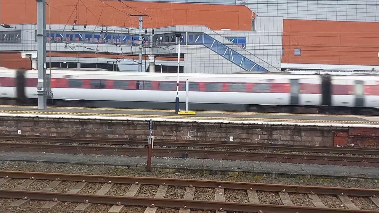 LNER Azuma 800 Passing Doncaster - YouTube
