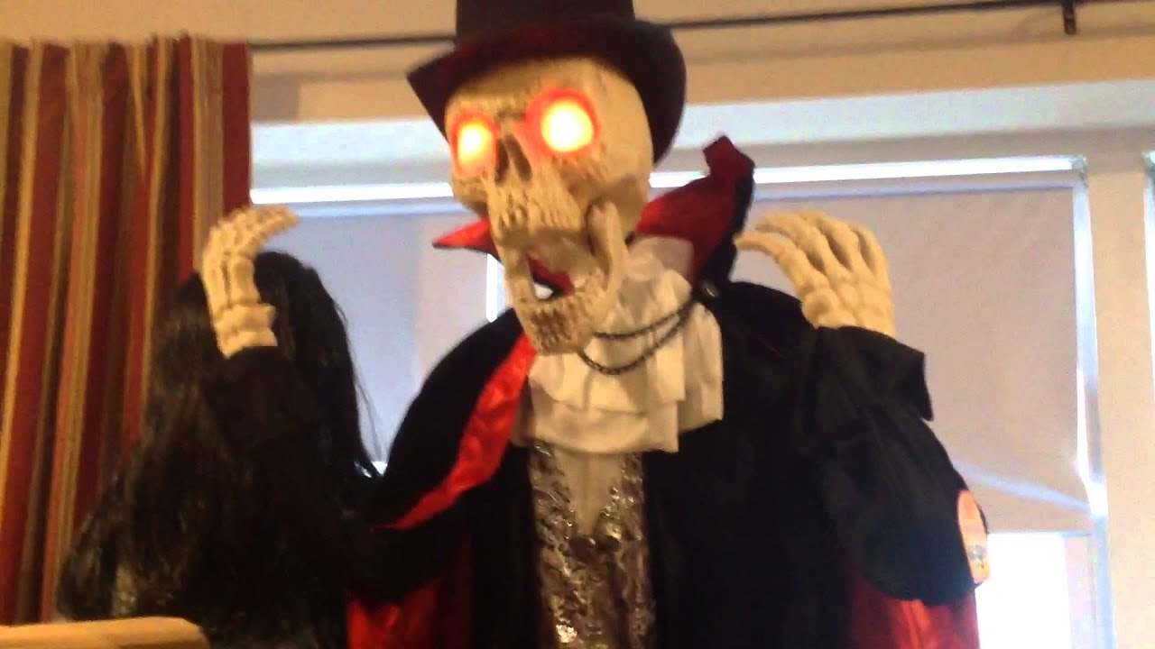 Animated Skeleton Vampire - YouTube