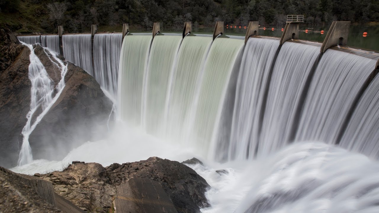 Lake Clementine Dam, Auburn, California - YouTube