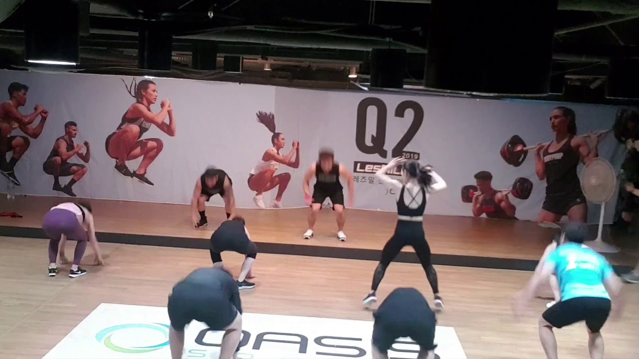 lesmills q2 bodyattack 바디어택105 - YouTube