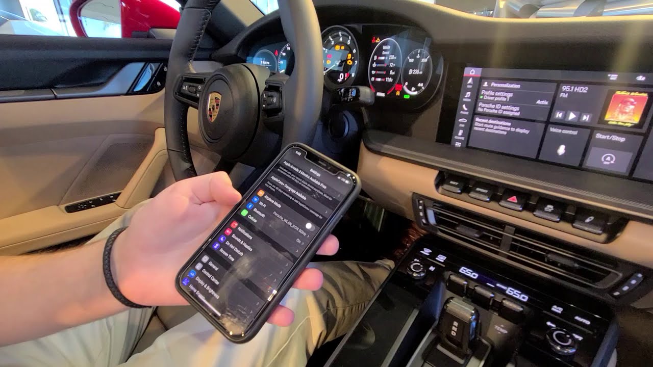 How to connect Apple Car Play in your Porsche - YouTube