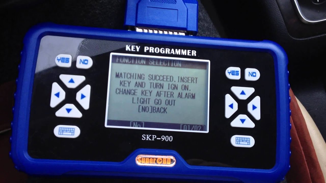 SKP-900 immo key programming on FORD OLD MONDEO with all key losts ...