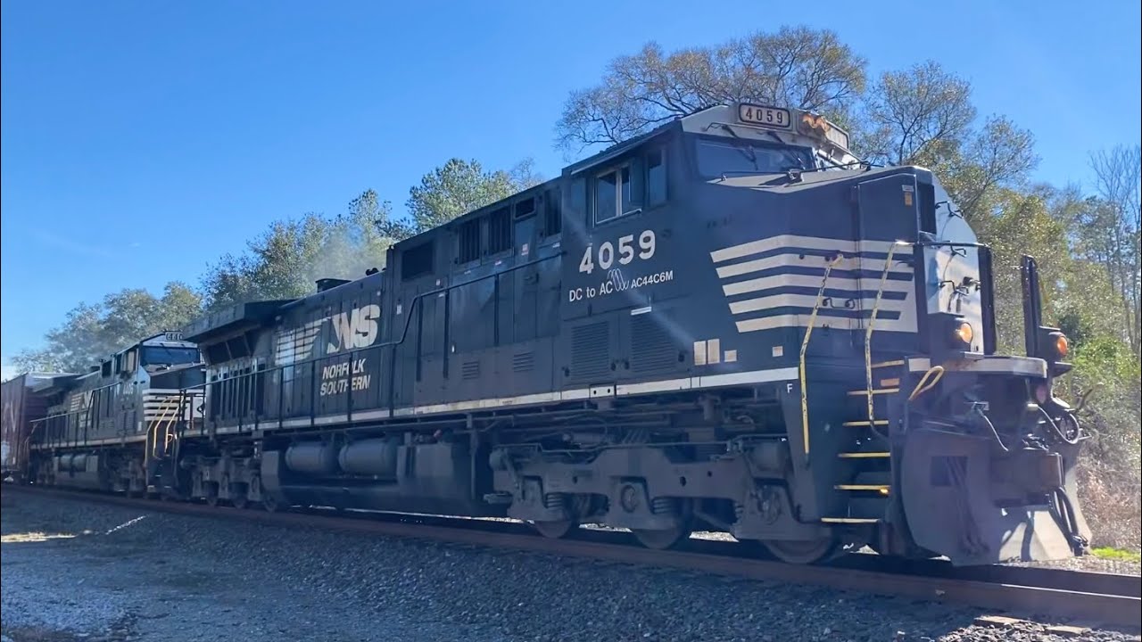Norfolk Southern AC44C6M 4059 with P5 Horn Leads NS 330 at Crawford, FL - YouTube