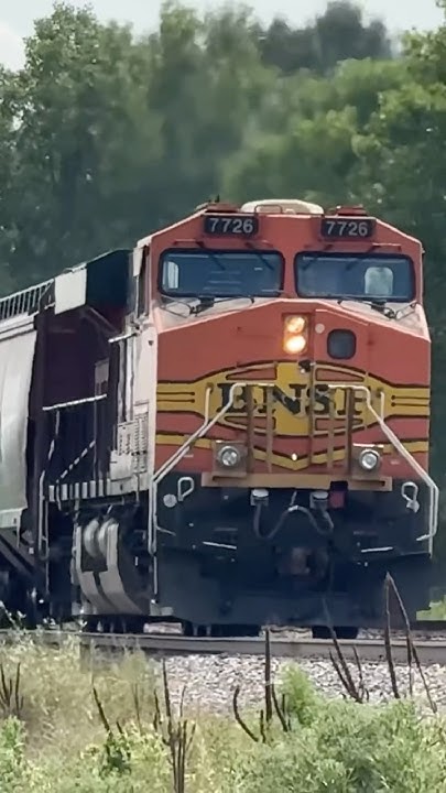 H2 Gevo DPU powers heavy BNSF Grain train! #bnsf #bnsftrains #bnsfrailway - YouTube