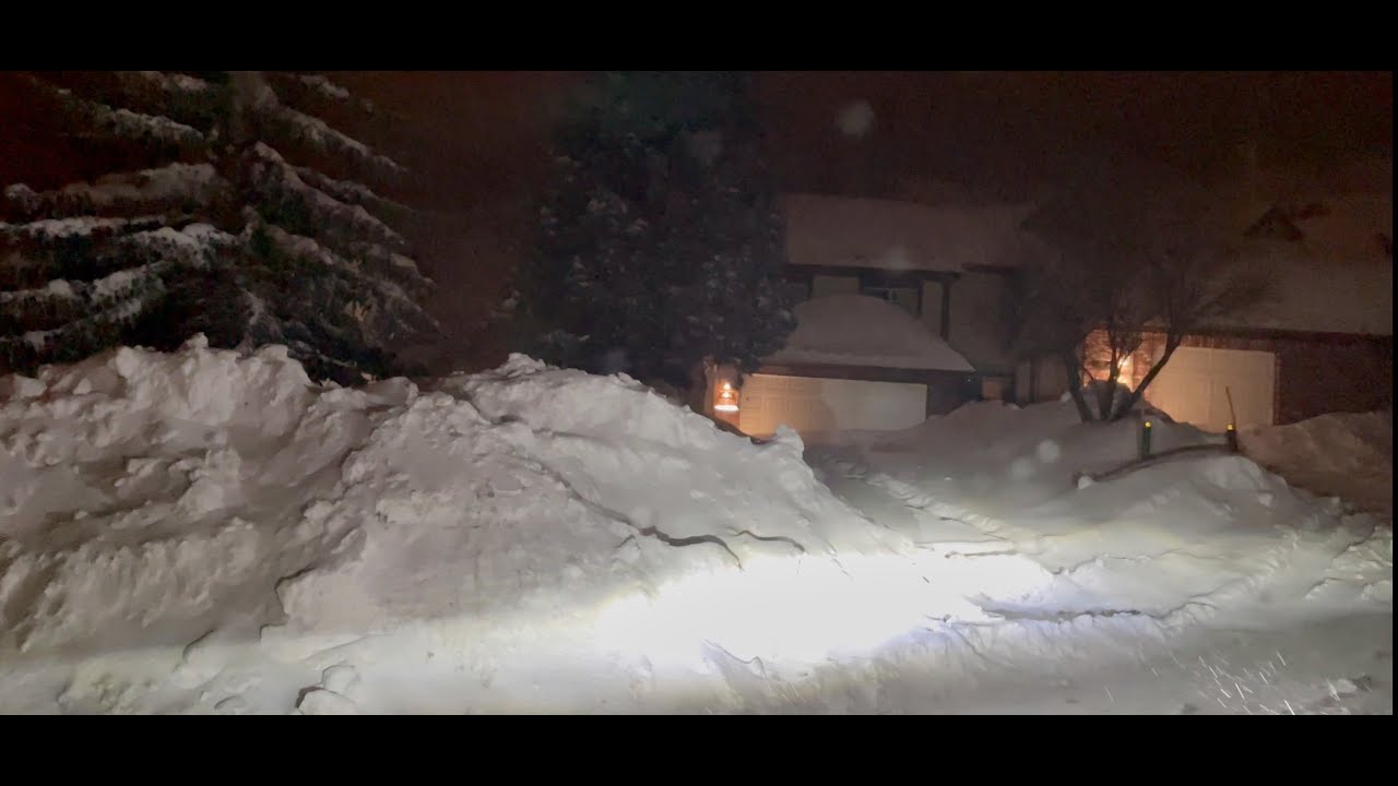 Deep Deep SNOW in Big Bear, CA. Upper Moonridge has about 4 feet in ...