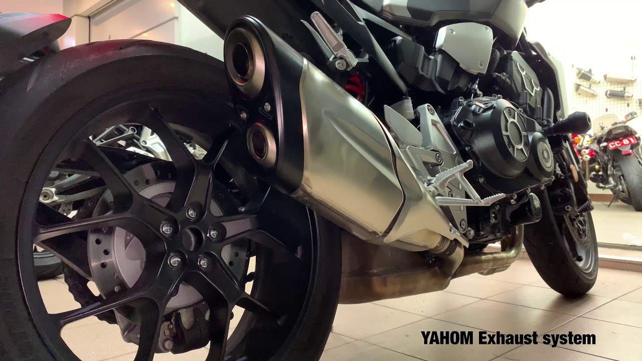 HONDA CB1000R 20"Original exhaust compared with Akrapovic exhaust - YouTube