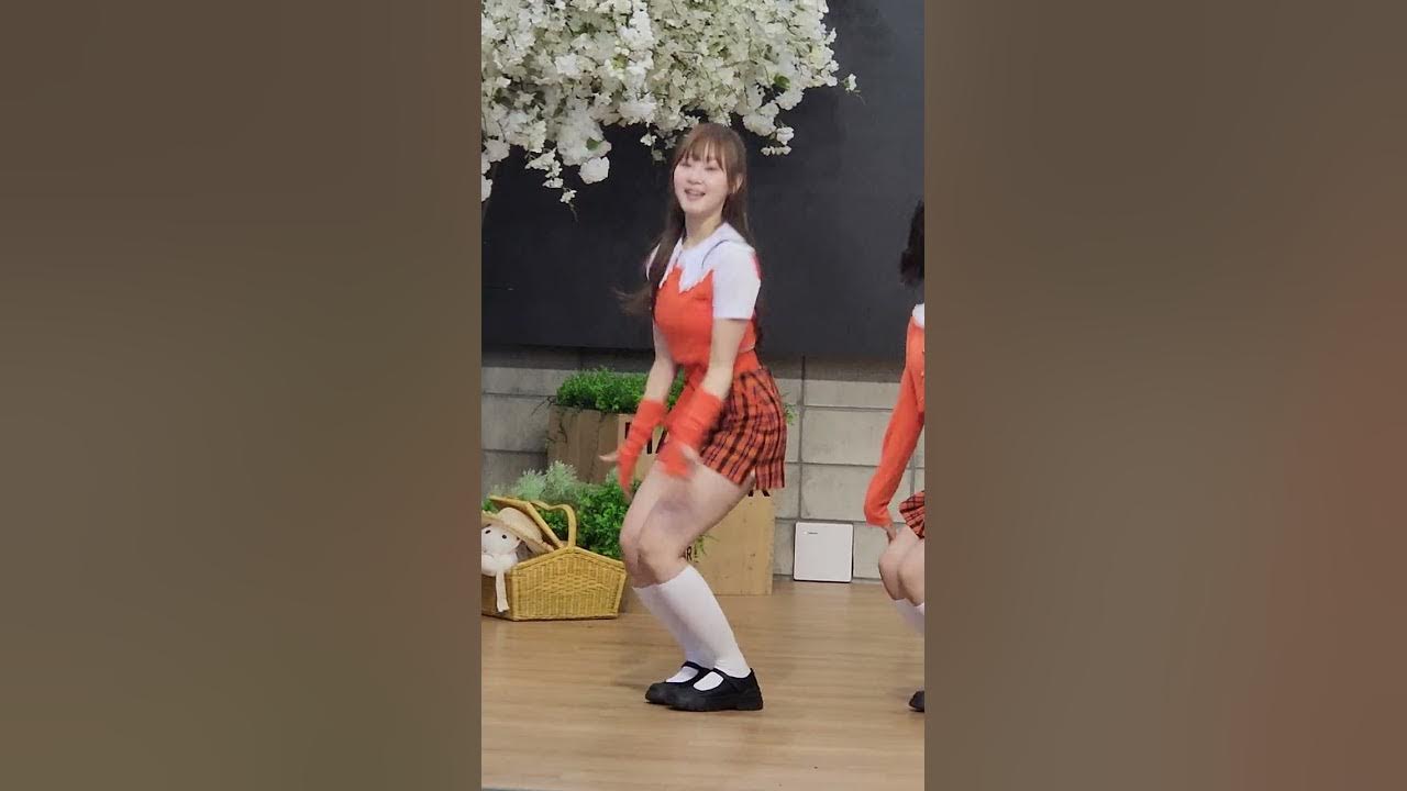 230521 팬사인회 첫사랑 예함 빛을 따라서 직캠 (CSR YEHAM Shining Bright FanCam) @CSRoffcl #예함 - YouTube