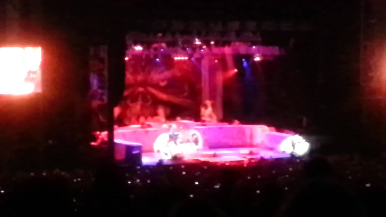 Iron Maiden - Number of the Beast - July 13 2012 - Toronto - YouTube