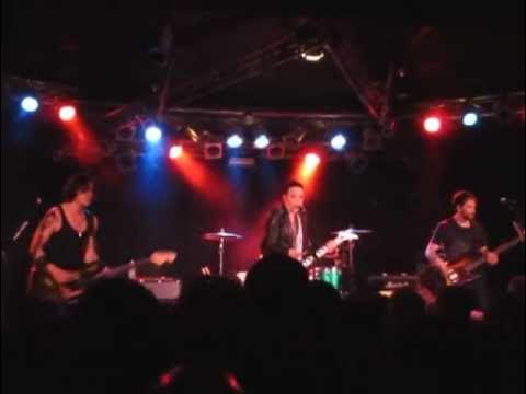 Halestorm - Dirty Work (Live@Biebob Vosselaar 22-03-2013) - YouTube