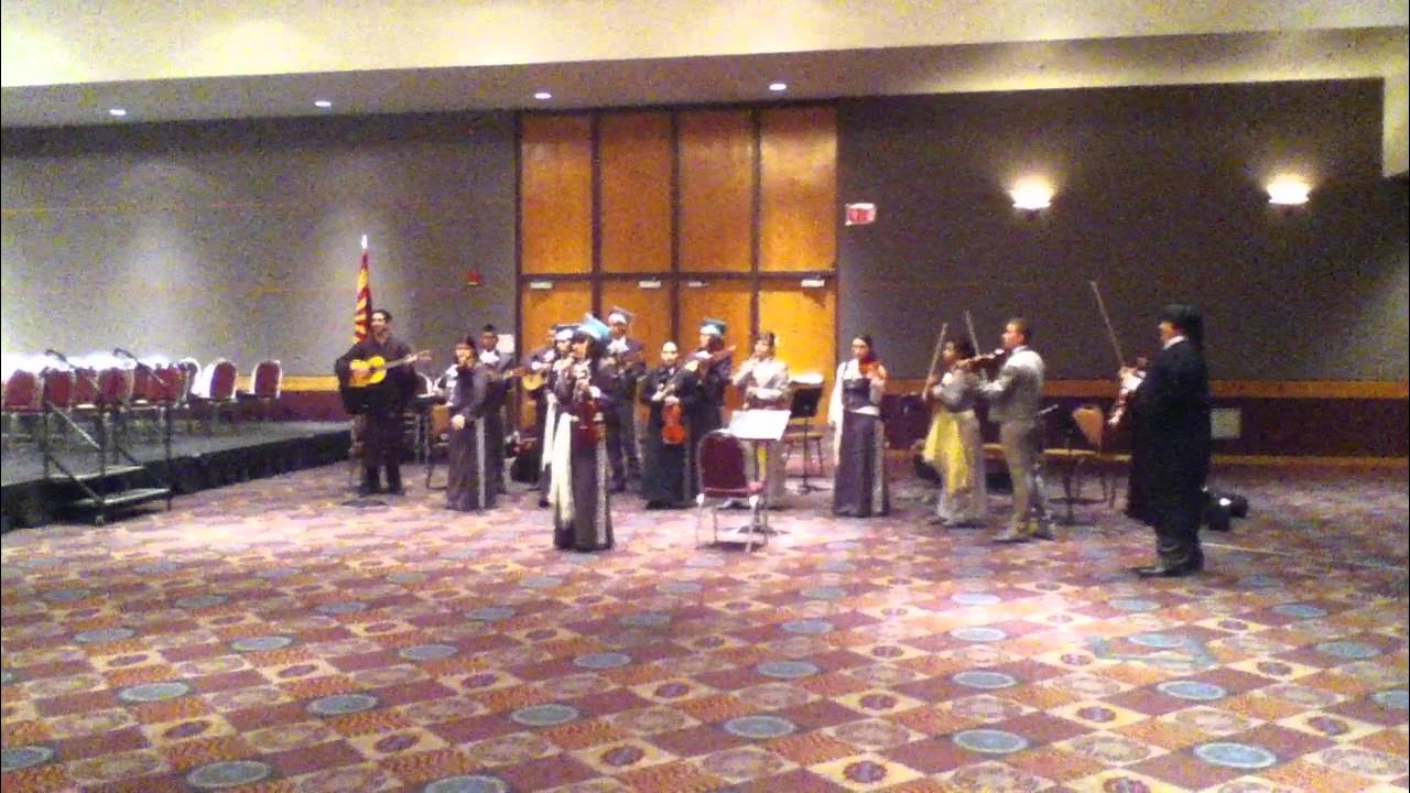 Mariachi Luz - Los Laureles - YouTube