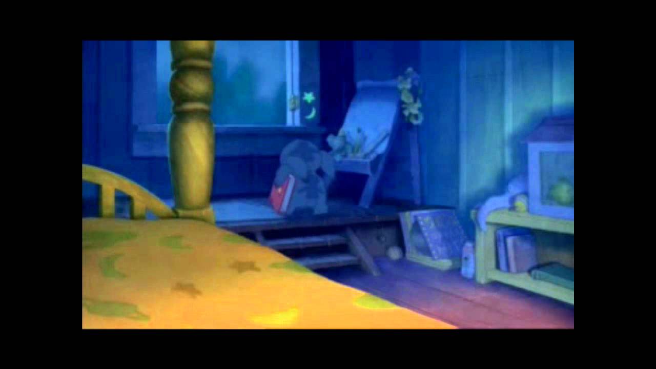 Stitch Leyendo El Patito Feo